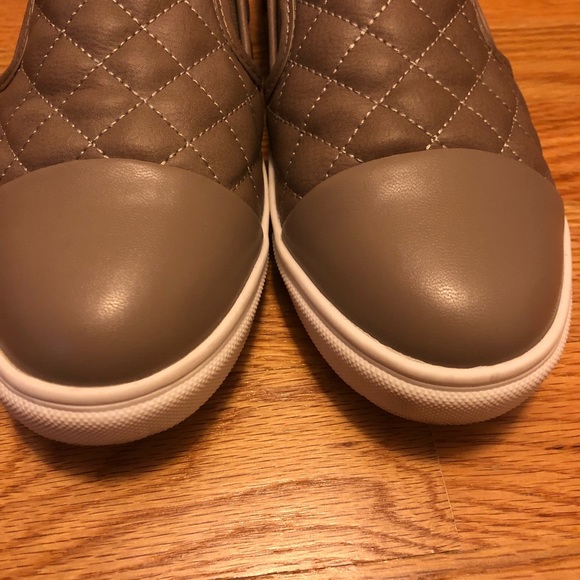 Steve Madden | Shoes | Steve Madden Zaander Platform Slip On Shoe Size ...